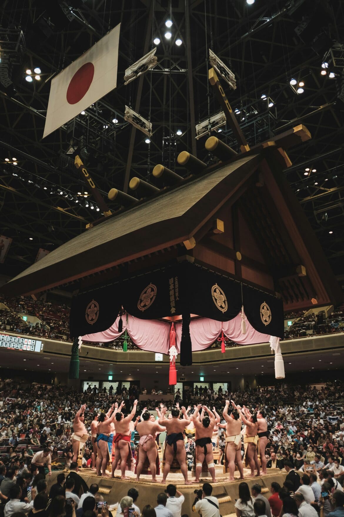Sumo in Japan: Your Complete Guide to Tournaments & Tips